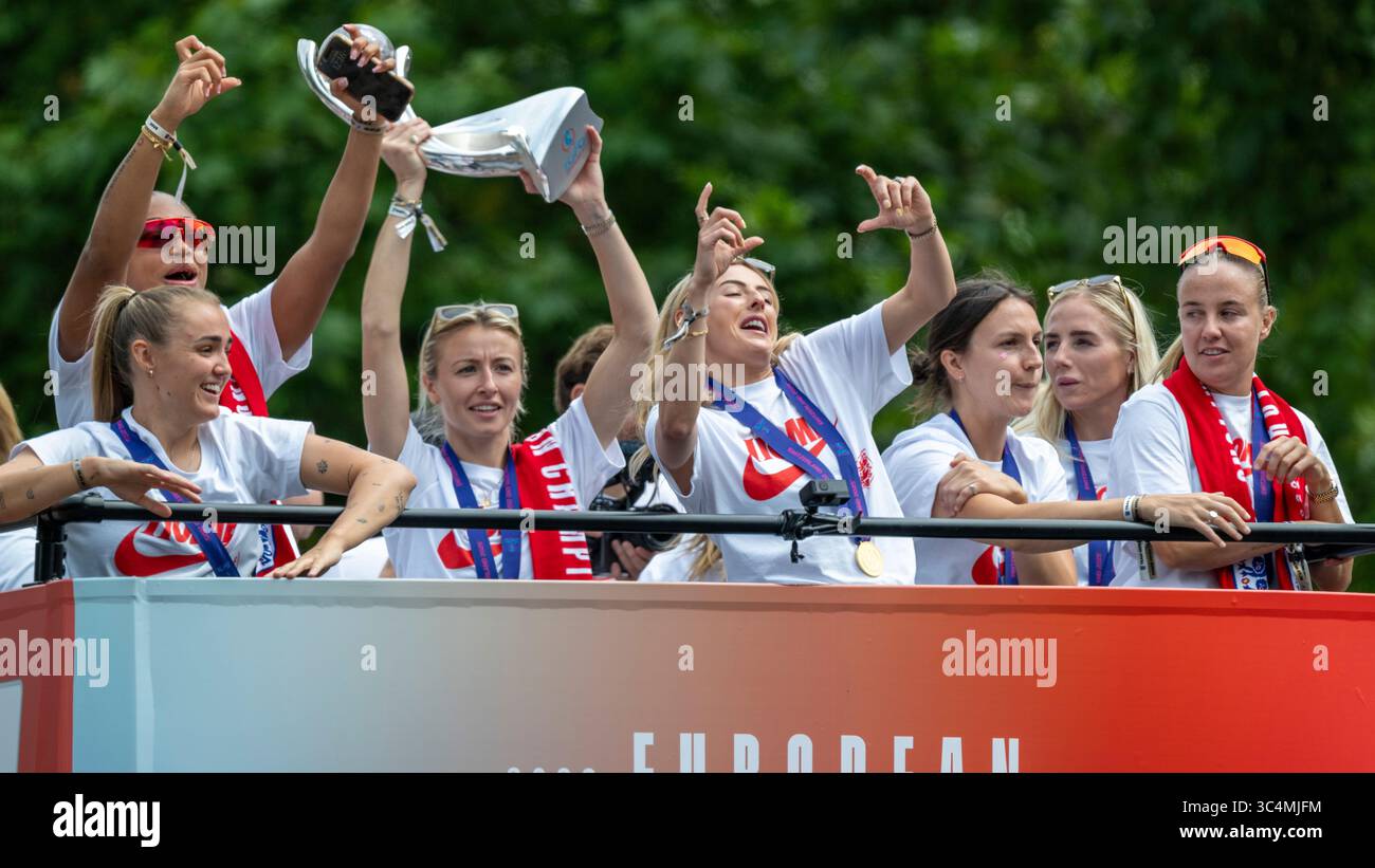 London, UK. 29 July 2025. (L to R) Khiara Keating, Georgia Stanway ...