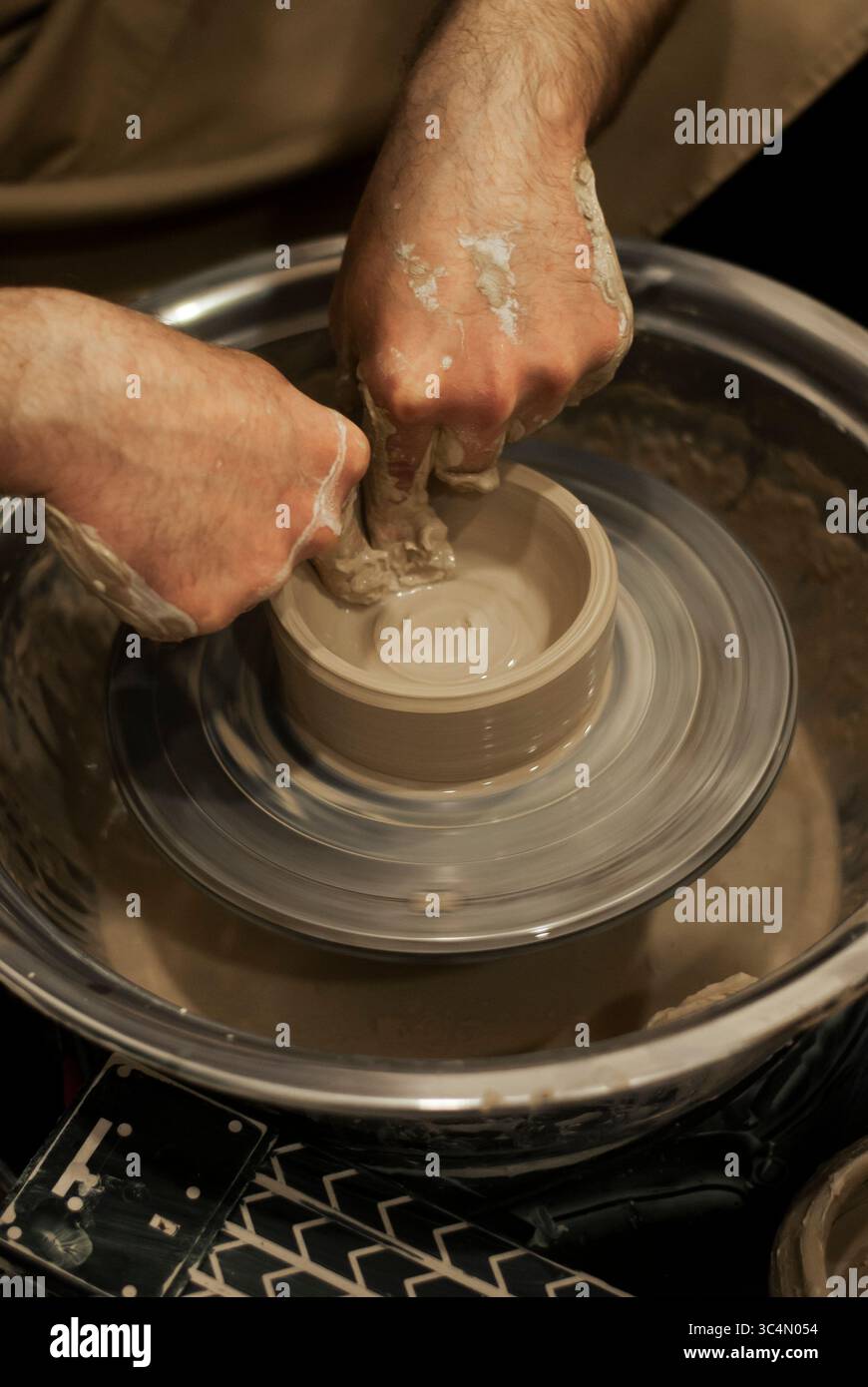 Wet clay shaping hi-res stock photography and images - Alamy