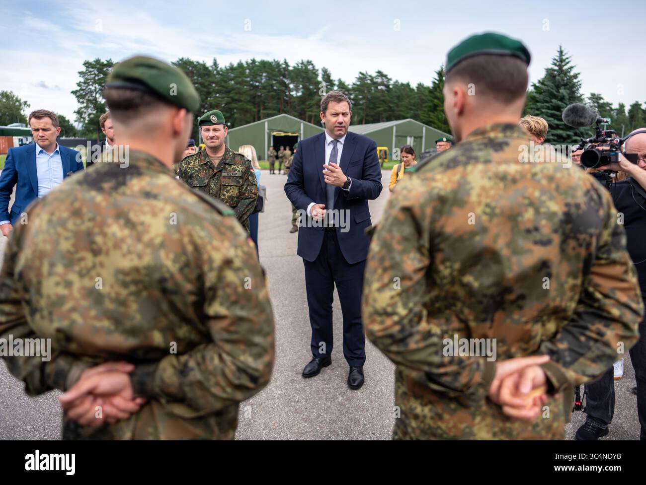 29 July 2025, Lithuania, Rukla: Lars Klingbeil (SPD), Federal Minister ...