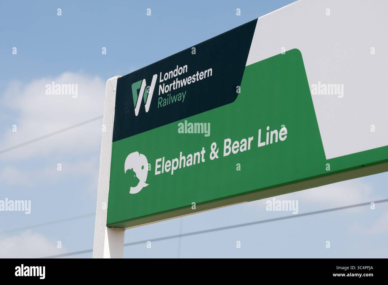 Elephant & Bear Line sign, Nuneaton railway station, Warwickshire ...