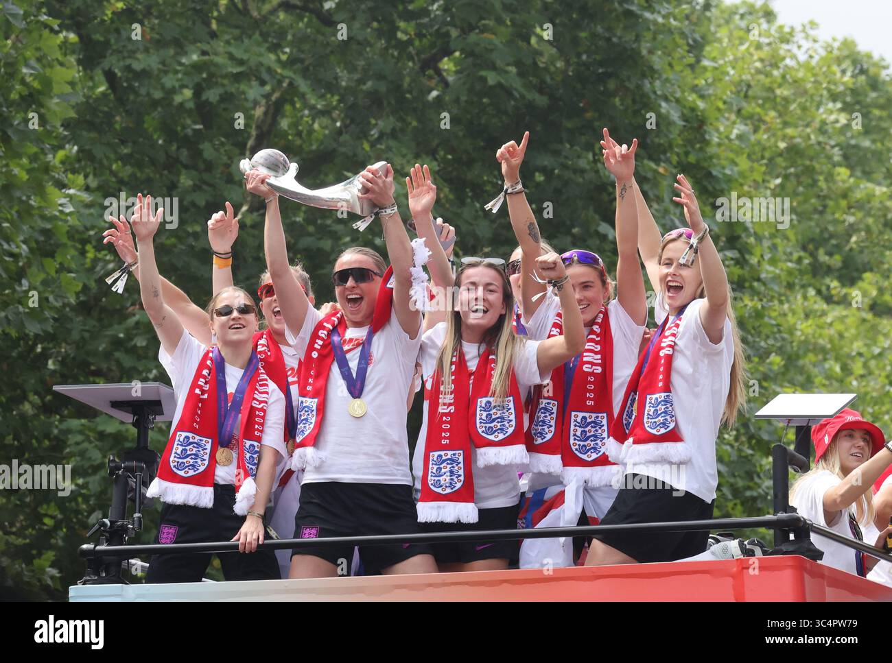 London, UK, 29th July 2025. England's Lionesses celebrated their Euros ...