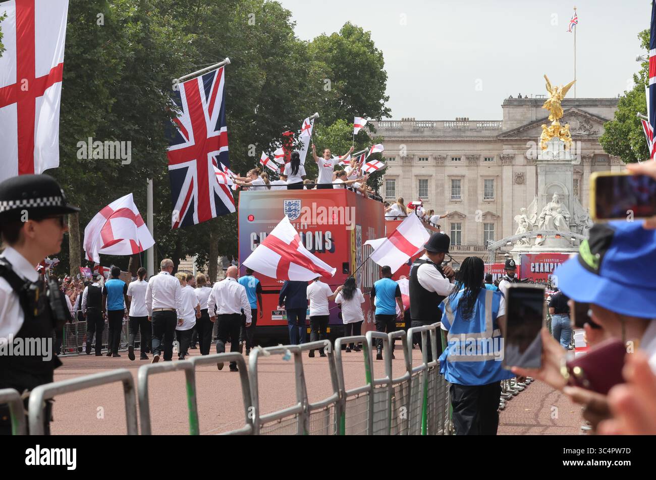 London, UK, 29th July 2025. England's Lionesses celebrated their Euros ...