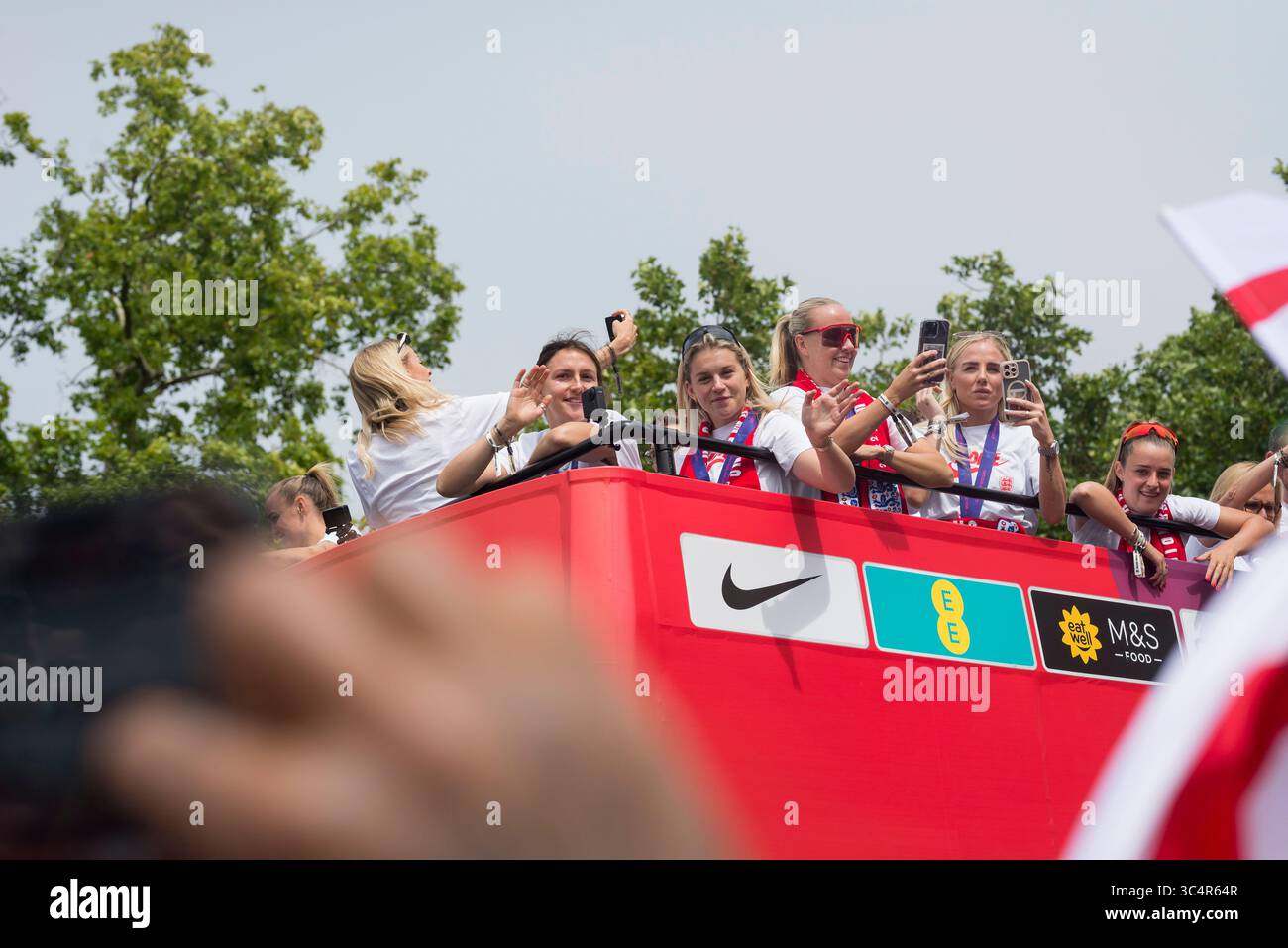 England’s Lionesses celebrate their EURO 2025 triumph at a homecoming ...