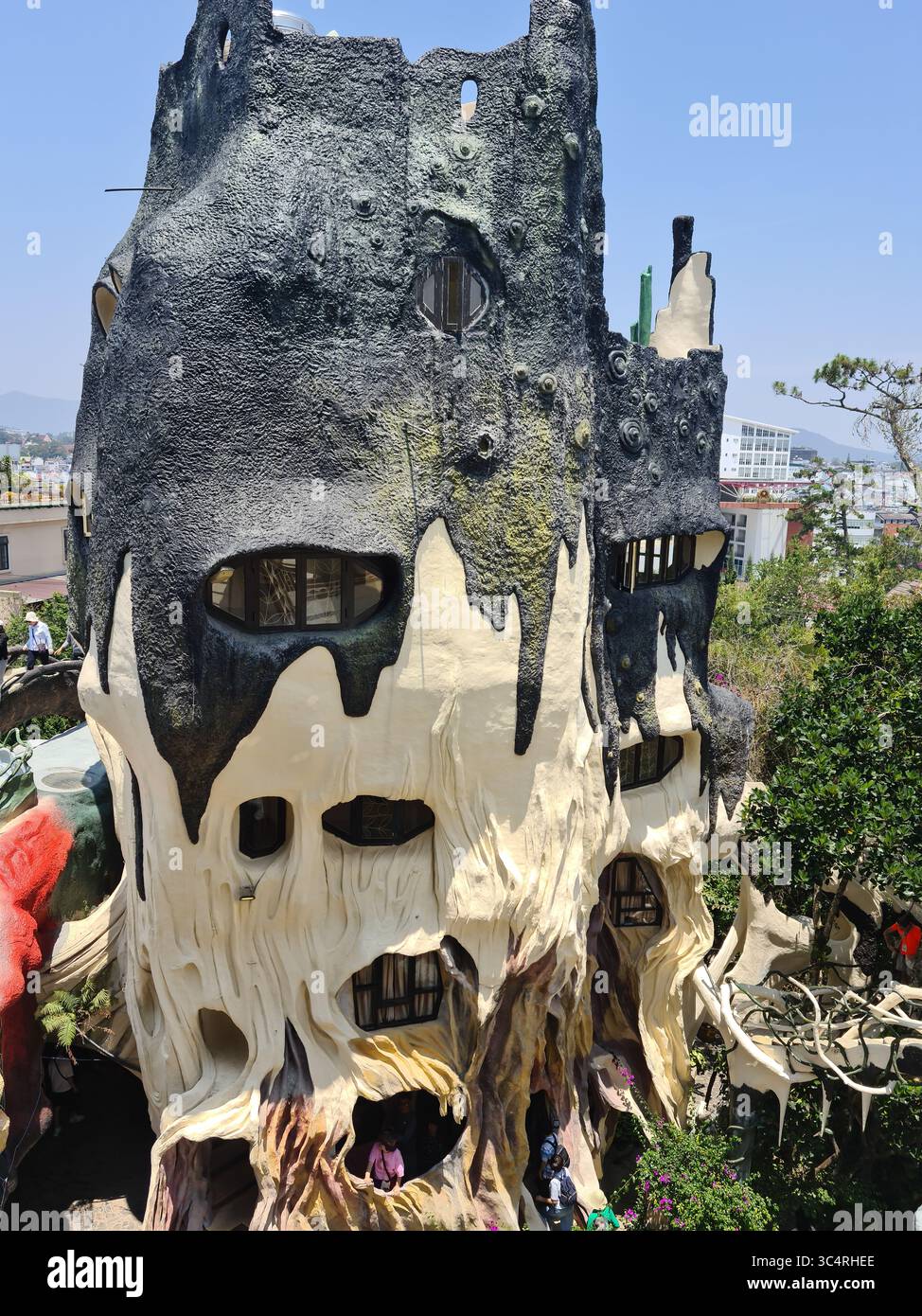 The crazy treehouse hi-res stock photography and images - Alamy