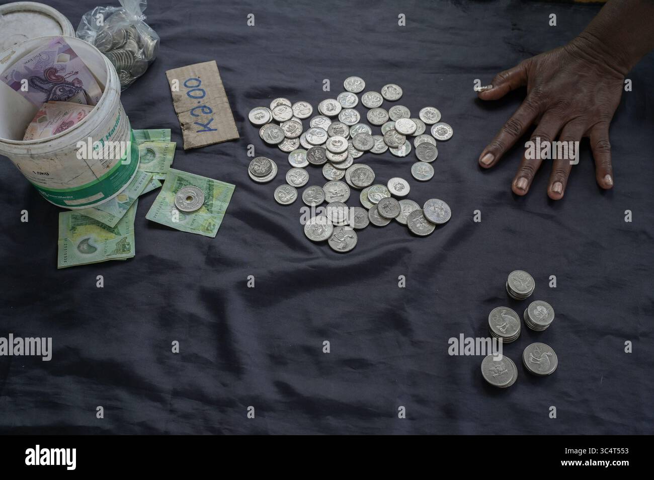 PAPUA NEW GUINEA, Port Moresby, local currency Kina coins and banknotes ...