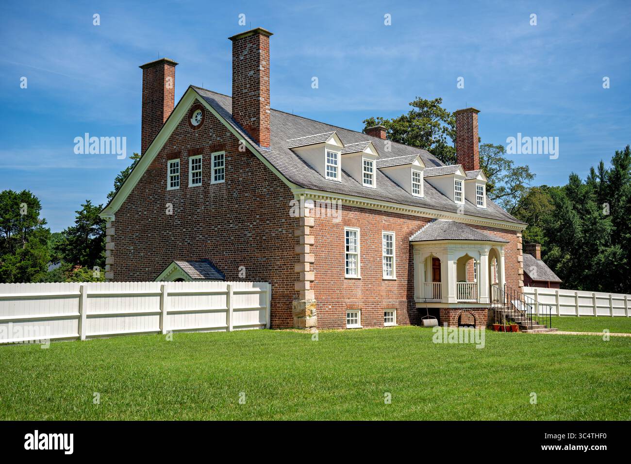 LORTON, Virginia — The southeast-facing garden façade of Gunston Hall ...