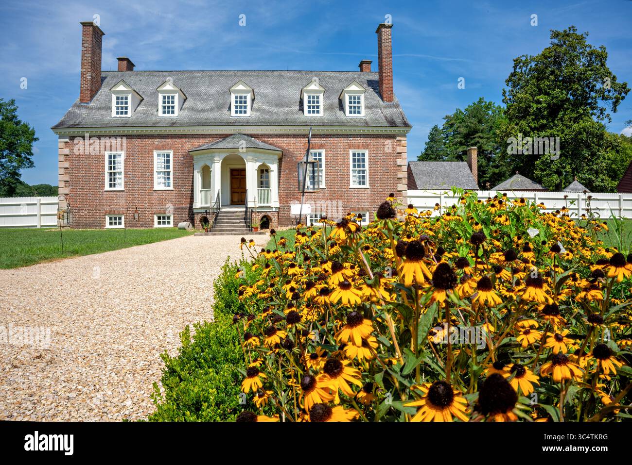 Boxwood borders hi-res stock photography and images - Alamy