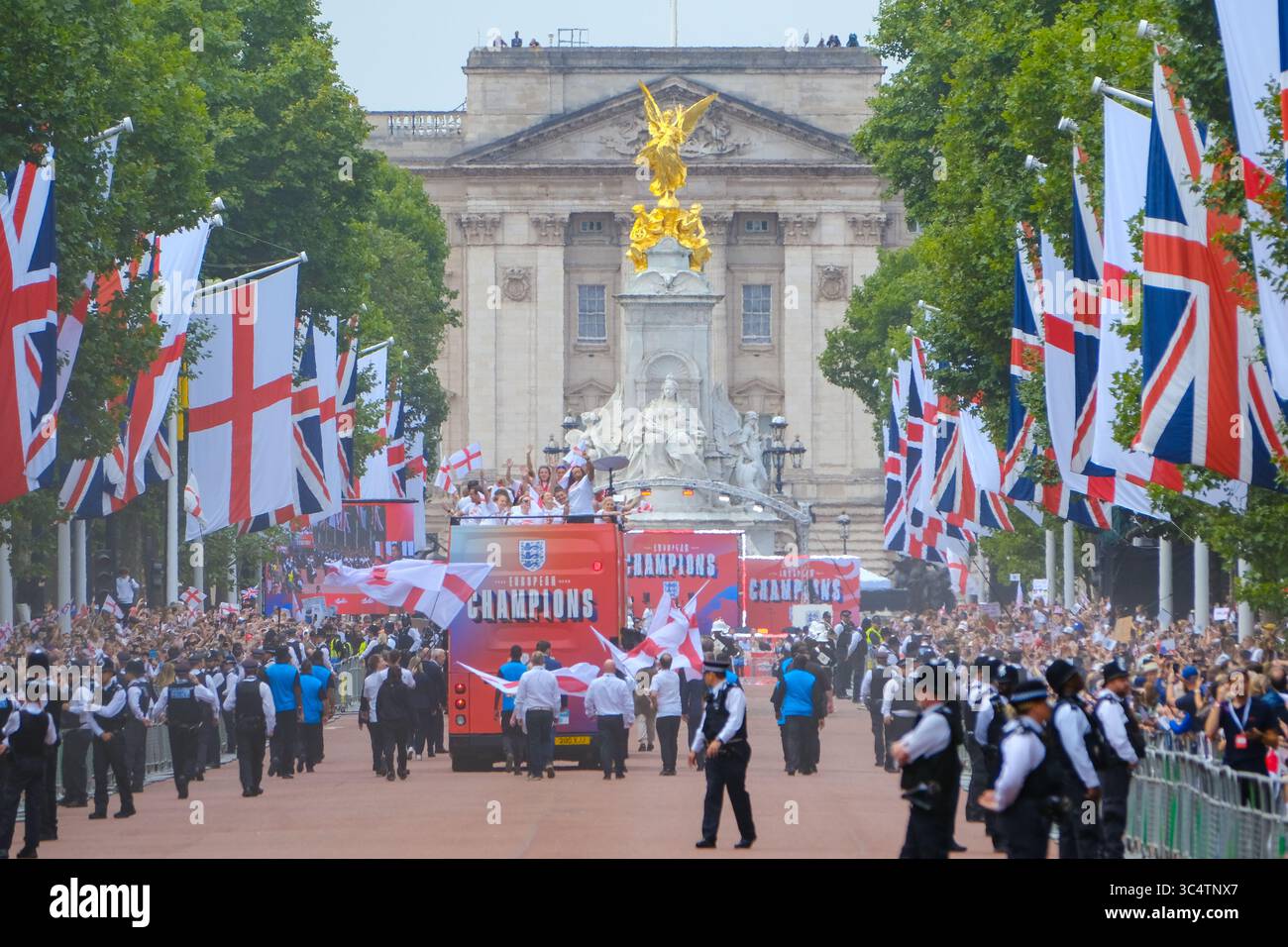 London, UK. 29th July, 2025. The Lionesses Victory Parade works its way ...