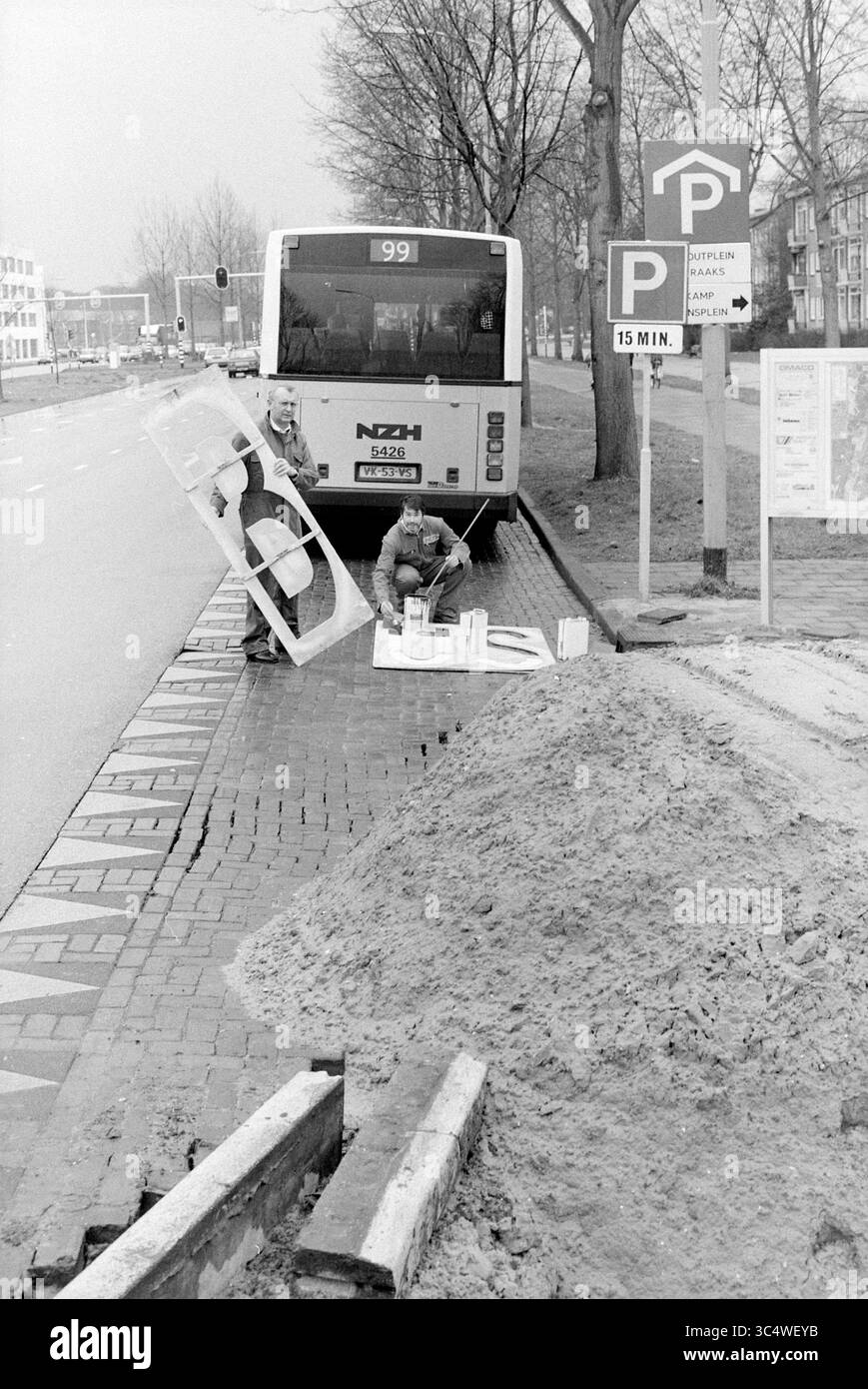 18 02 15 Black and White Stock Photos & Images - Alamy