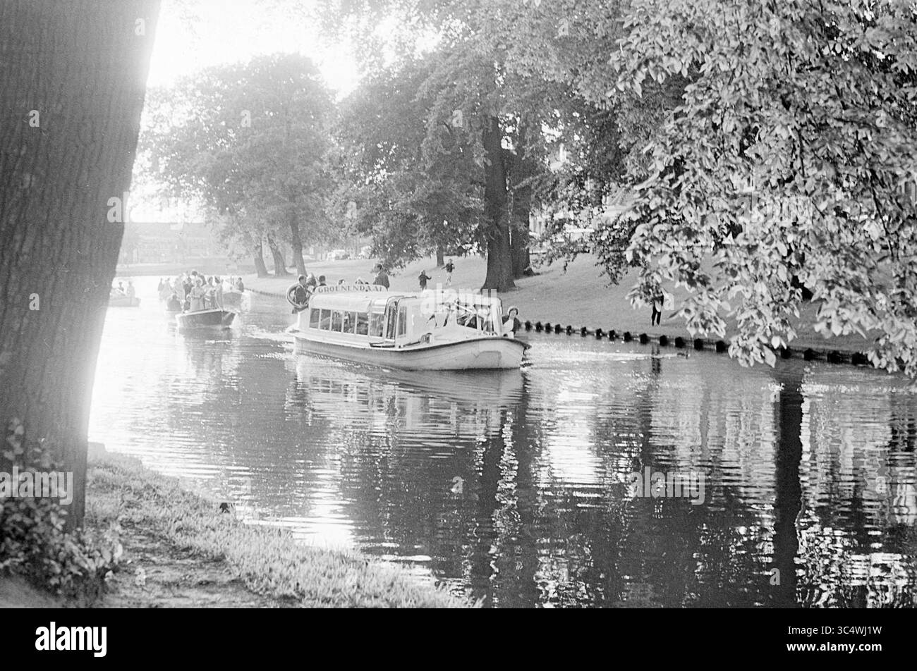 17 07 2000 Black and White Stock Photos & Images - Alamy