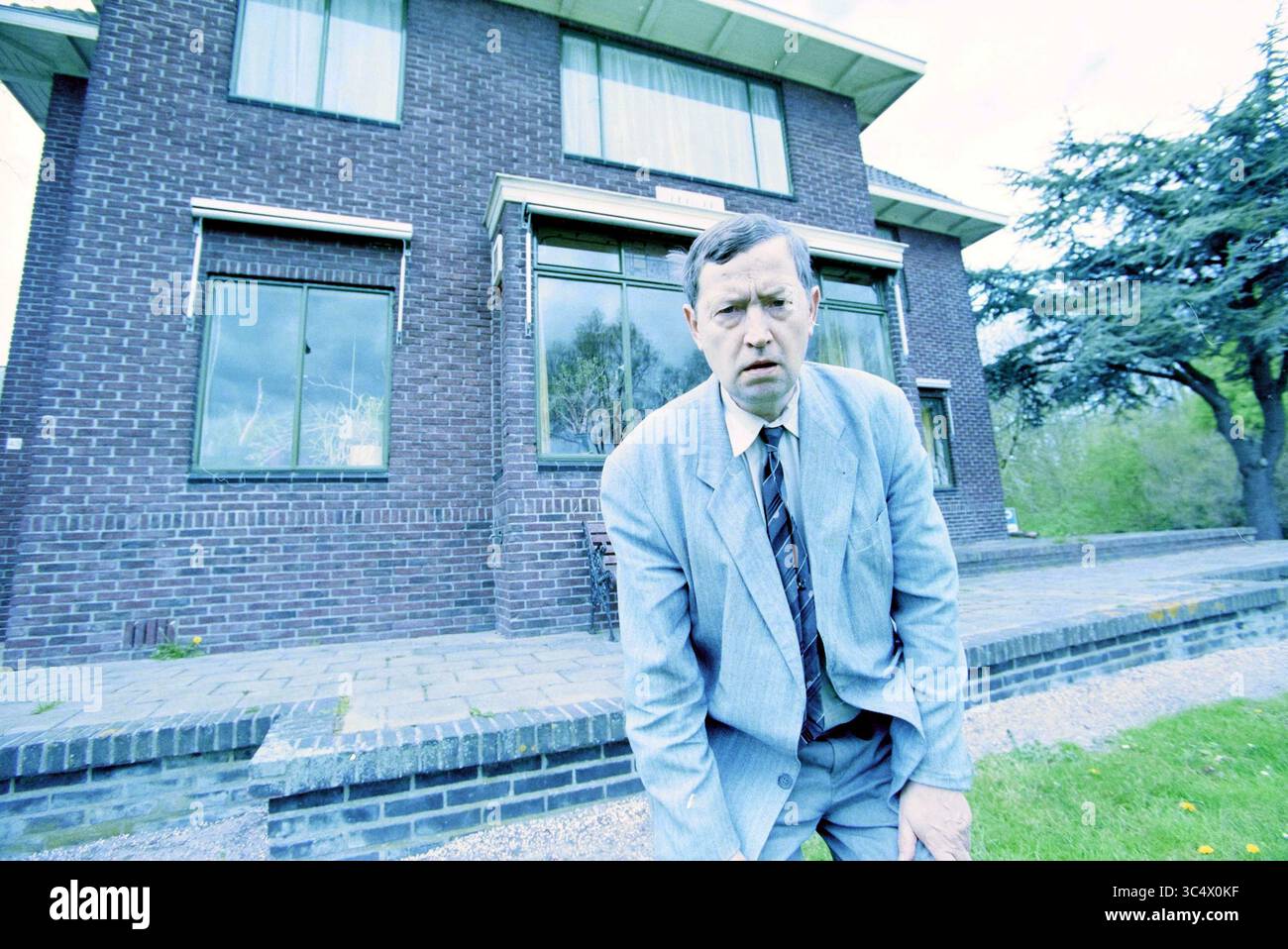 Mans demeanor hi-res stock photography and images - Alamy