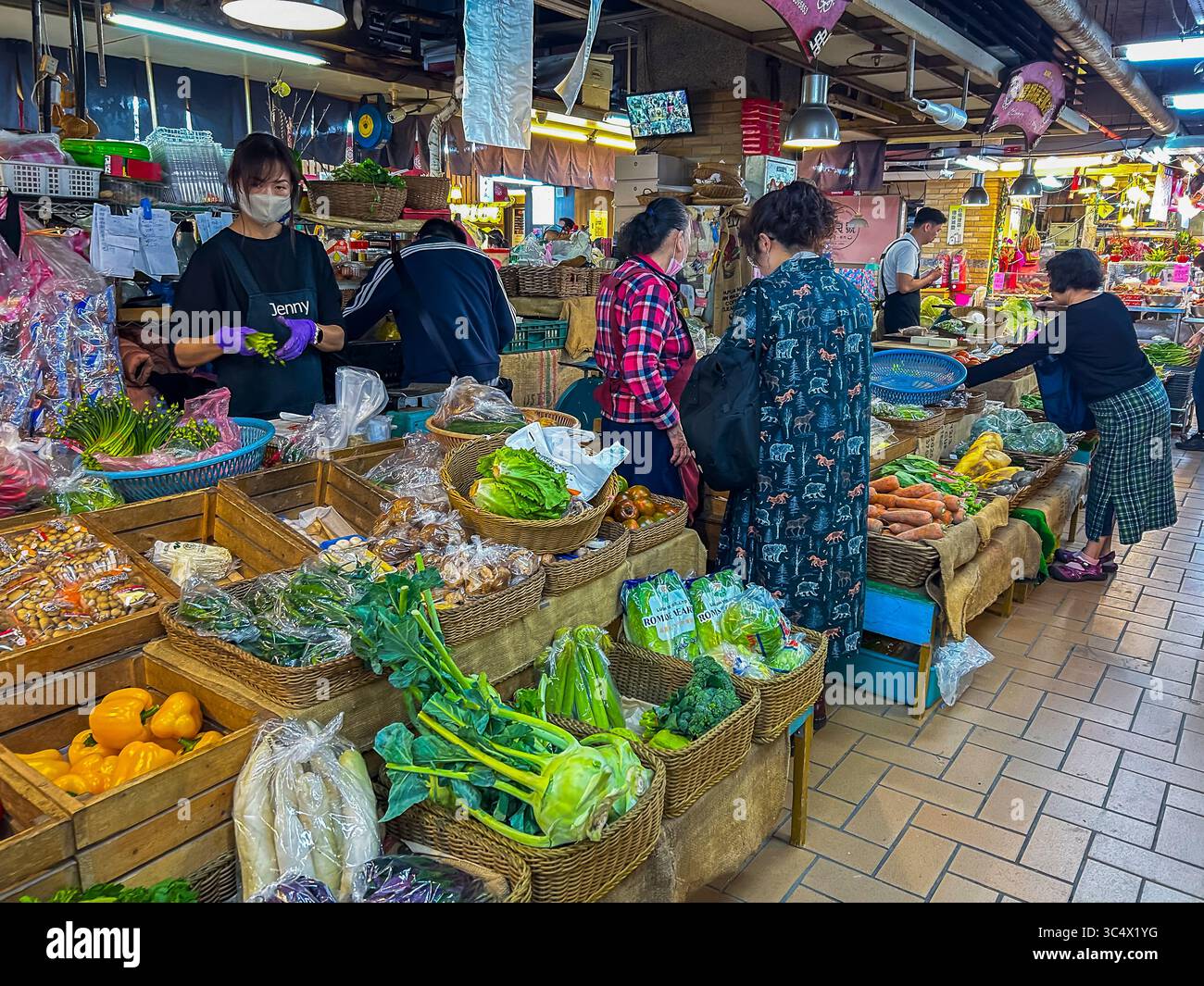Taipei, Taiwan, People, Women Shopping, Taiwanese Woman Clerk, WOrking ...