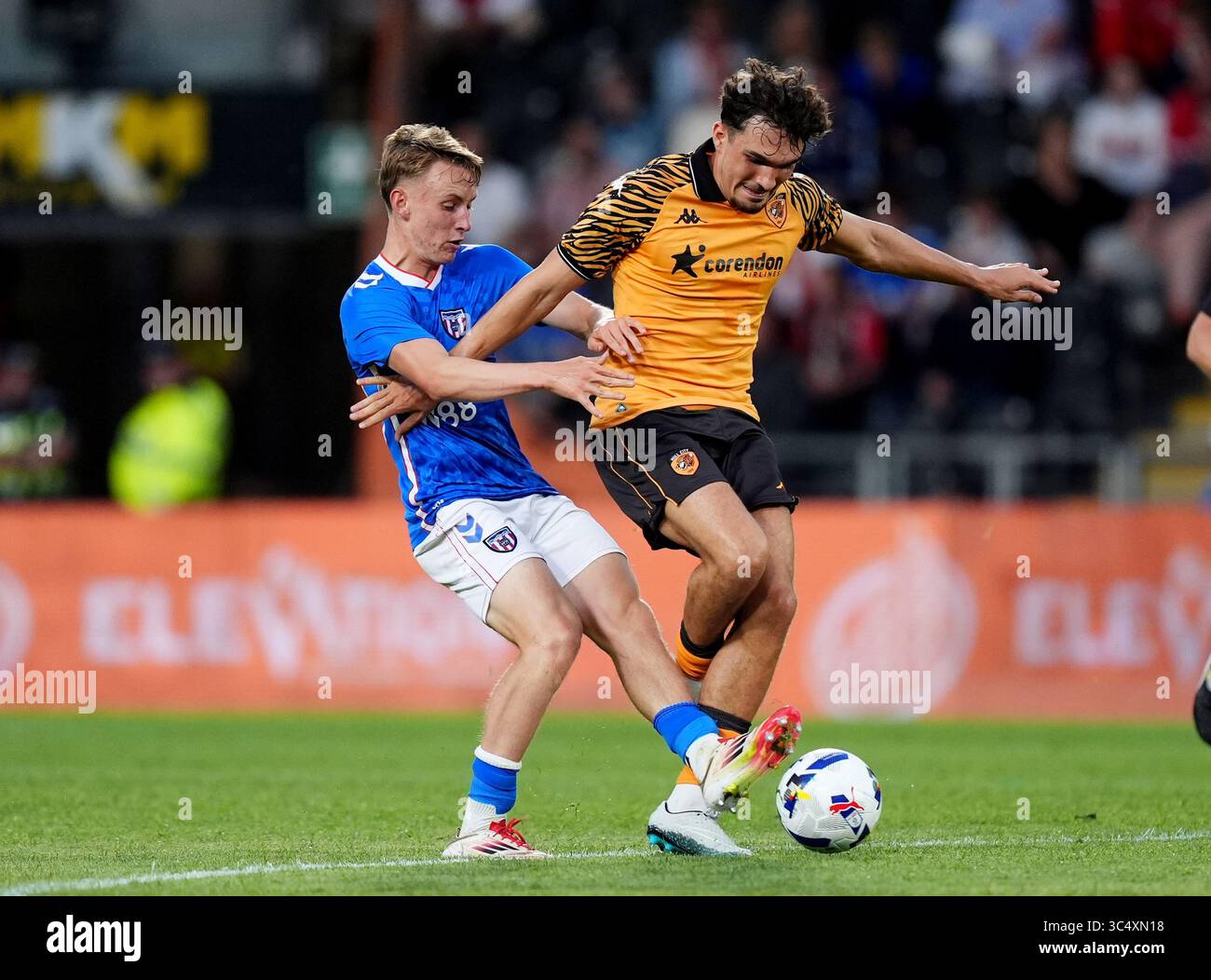 Hull City's Kyle Joseph (right) and Sunderland's Harrison Jones (left ...