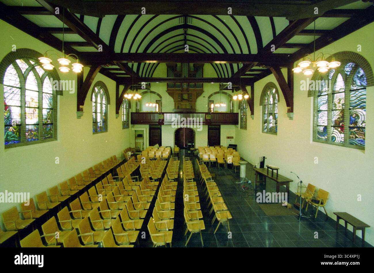 Vaulted ceilings supported hi-res stock photography and images - Alamy