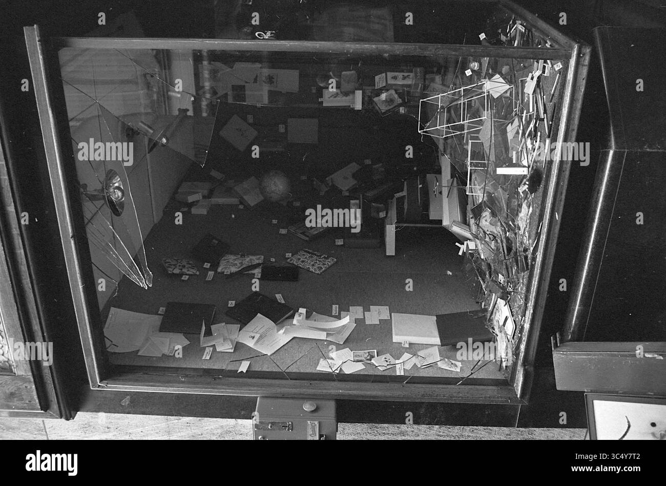 Shattered glass display case reveals hi-res stock photography and ...