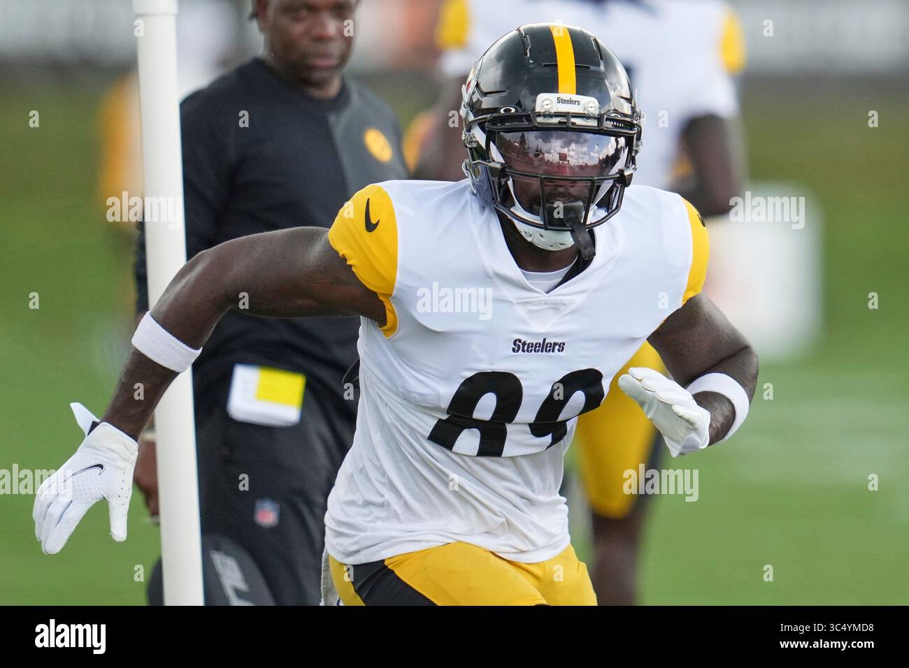 Pittsburgh Steelers wide receiver Roc Taylor runs a drill during ...