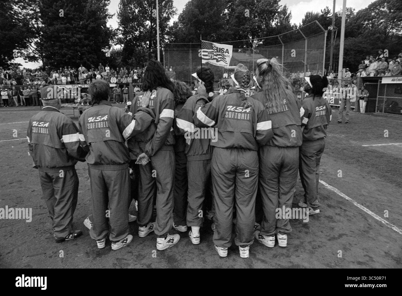 Awards ceremony softball week hi-res stock photography and images - Alamy