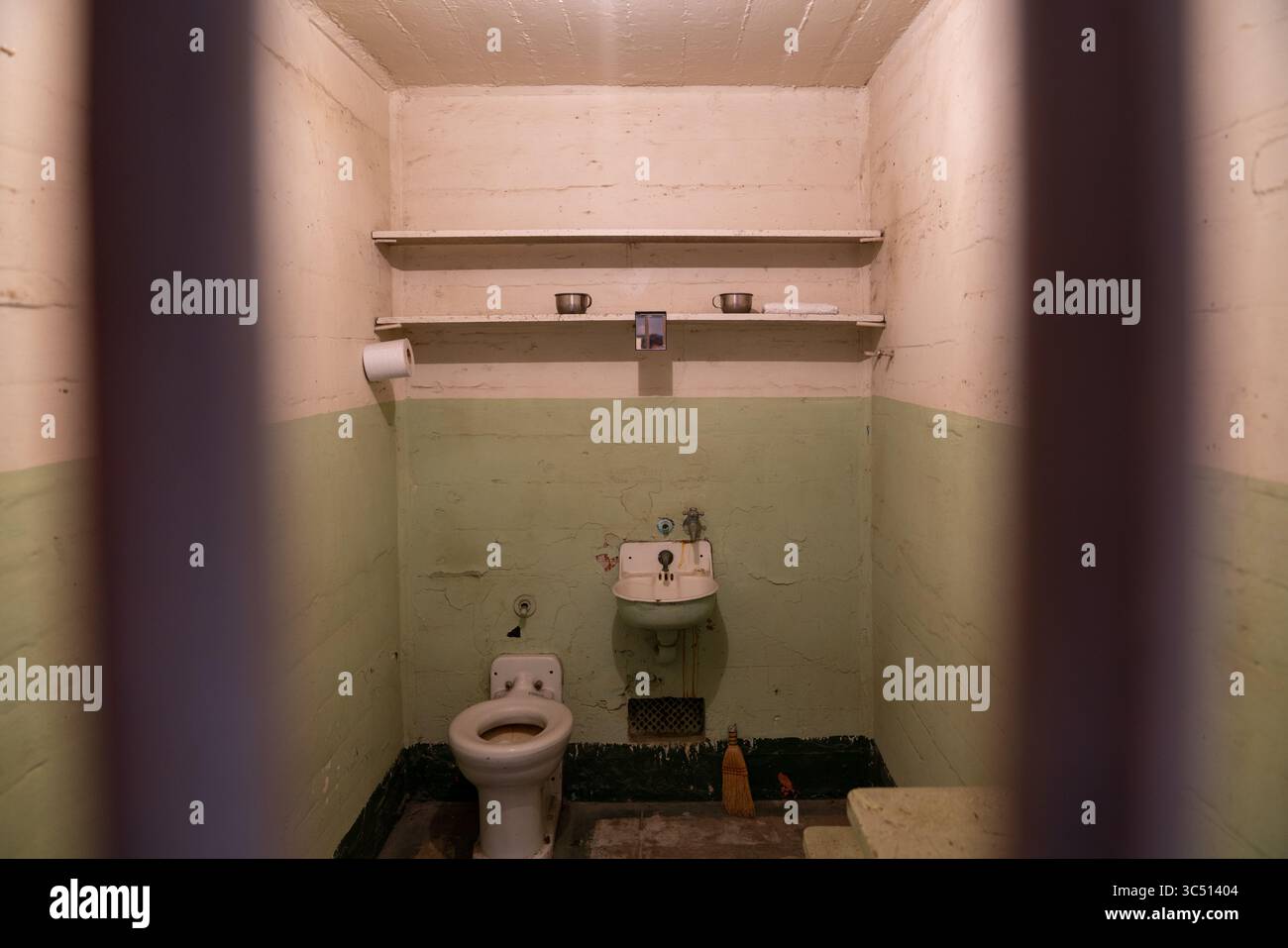 Alcatra prison cell hi-res stock photography and images - Alamy