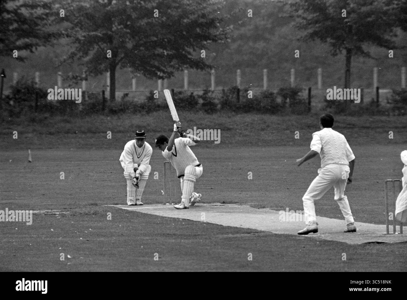 Wicketkeeper poised Black and White Stock Photos & Images - Alamy