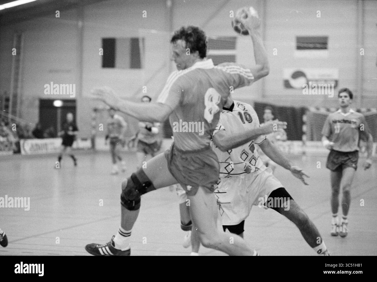 27 11 2000 Black and White Stock Photos & Images - Alamy