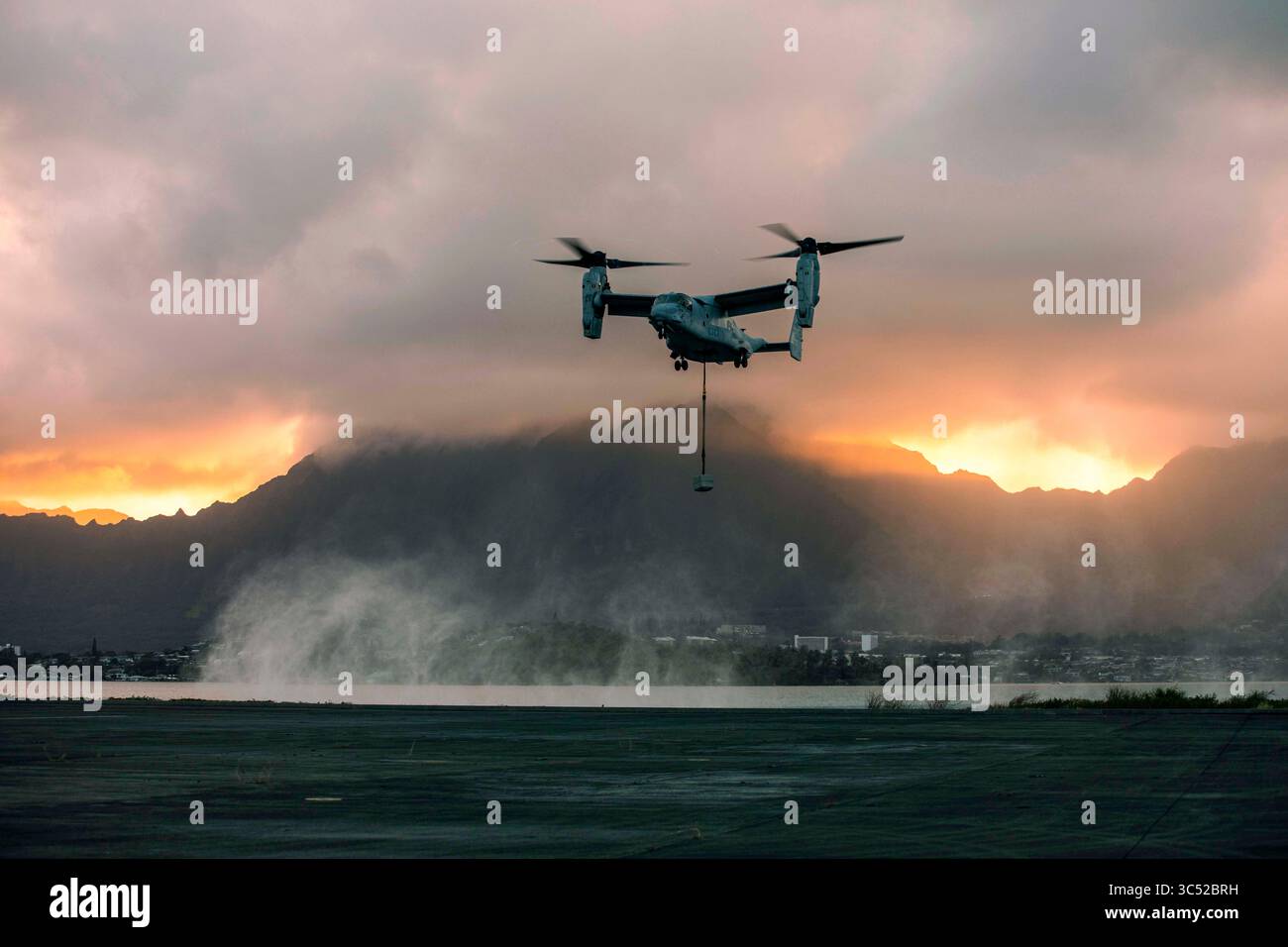 December 3, 2019 - Marine Corps Base Hawaii, Hawaii, USA - A MV-22B ...