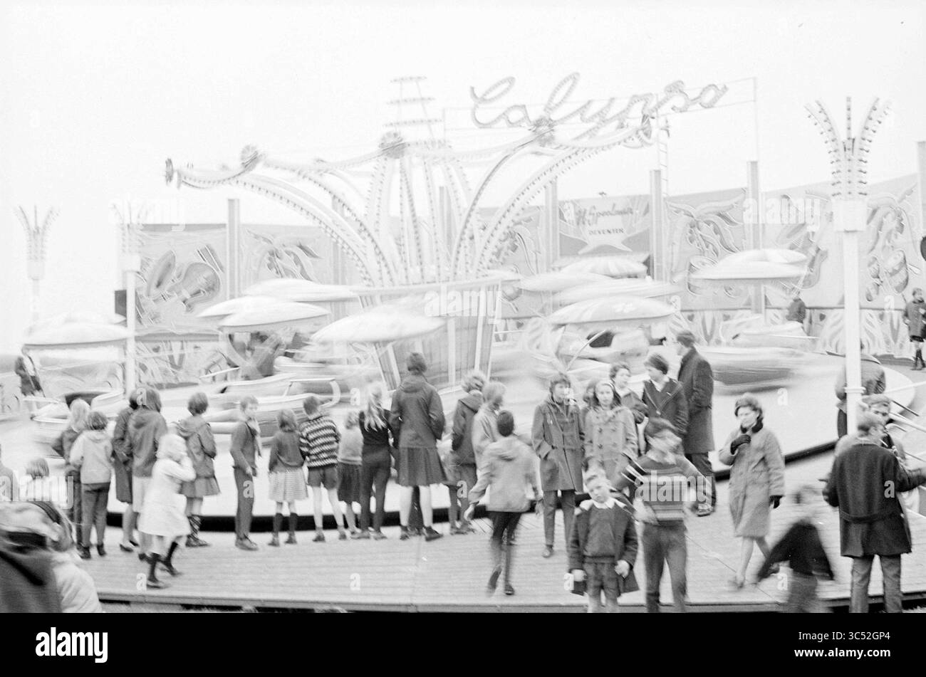1964 carnival ride hi-res stock photography and images - Alamy