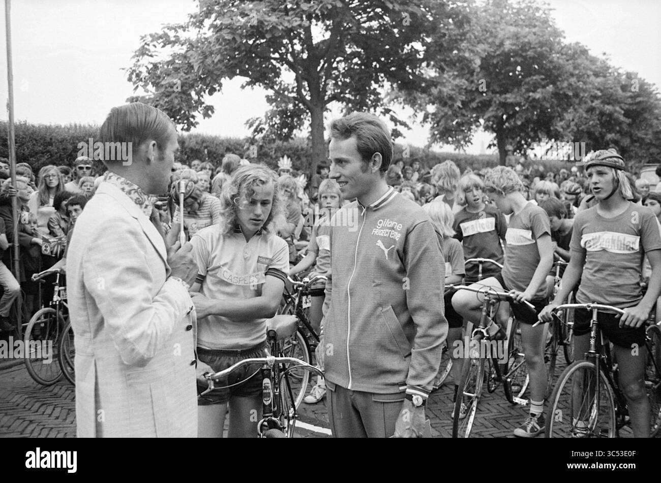 Group sporty men in Black and White Stock Photos & Images - Alamy