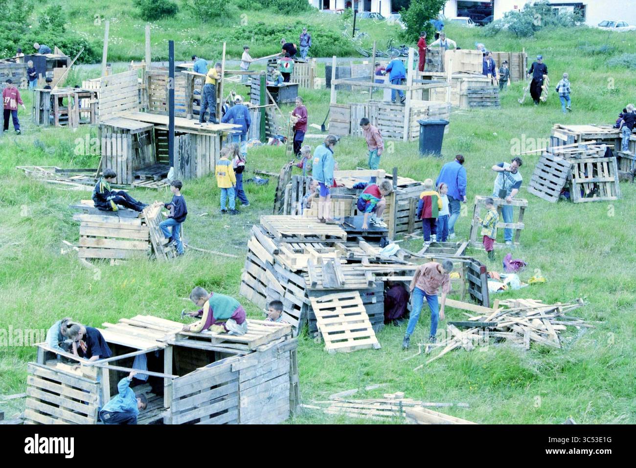 Constructing makeshift structures hi-res stock photography and images ...