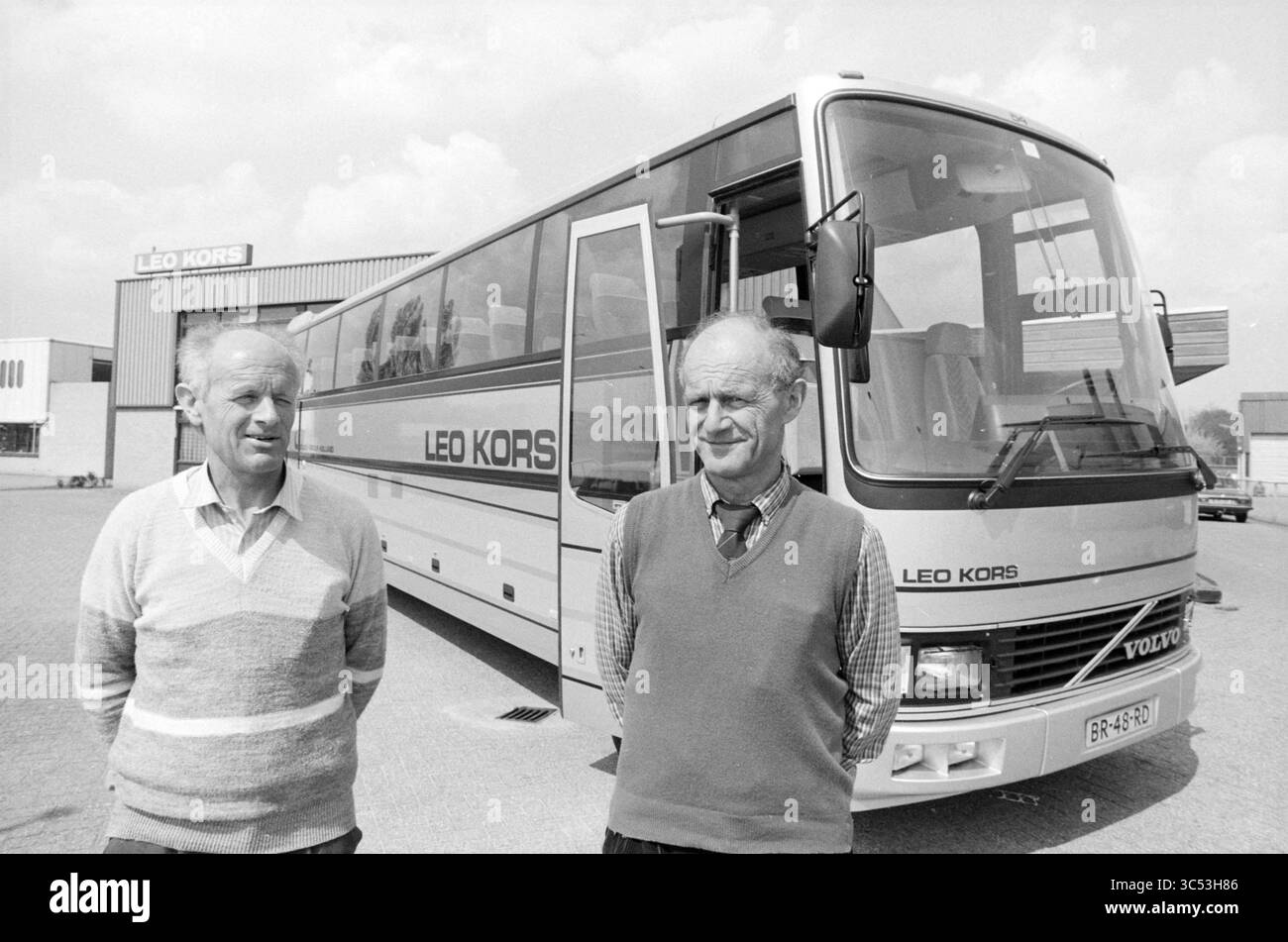 Volvo bus marked hi-res stock photography and images - Alamy