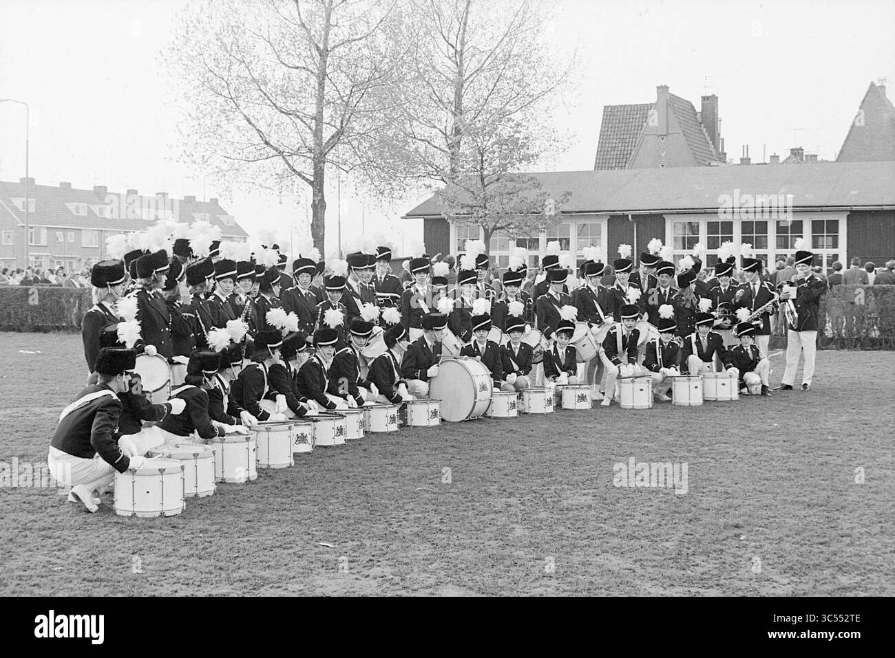 Music corps de Spaarnebazuin, Music, 05-05-1969 Whizgle News, Dutch ...