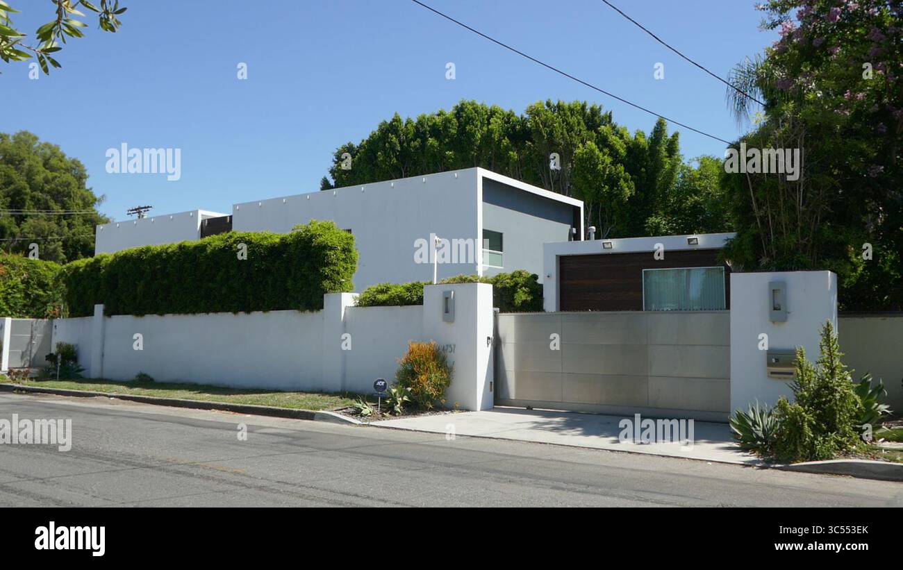 Raymond boodarian hi-res stock photography and images - Alamy