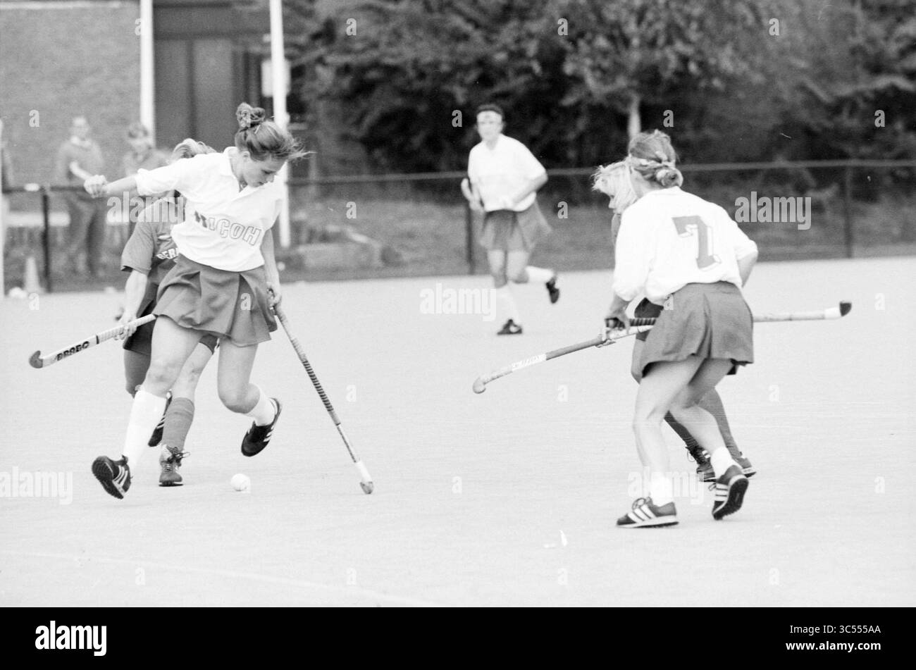 10 01 2000 Black and White Stock Photos & Images - Alamy