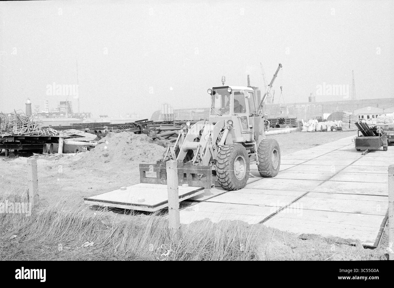Backdrop reveals industrial structures hi-res stock photography and ...