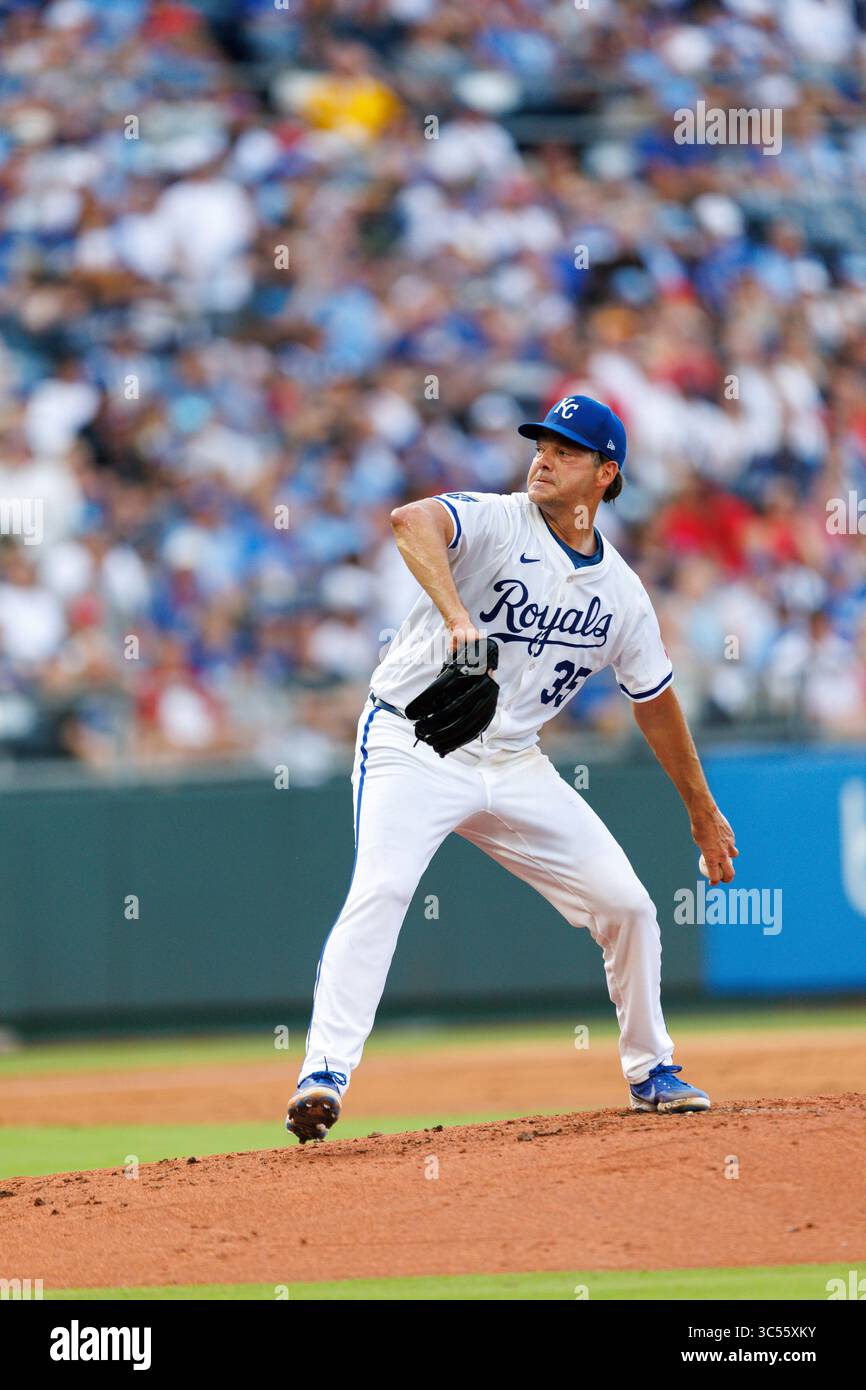KANSAS CITY, MO - JULY 28: Kansas City Royals pitcher Rich Hill (35 ...