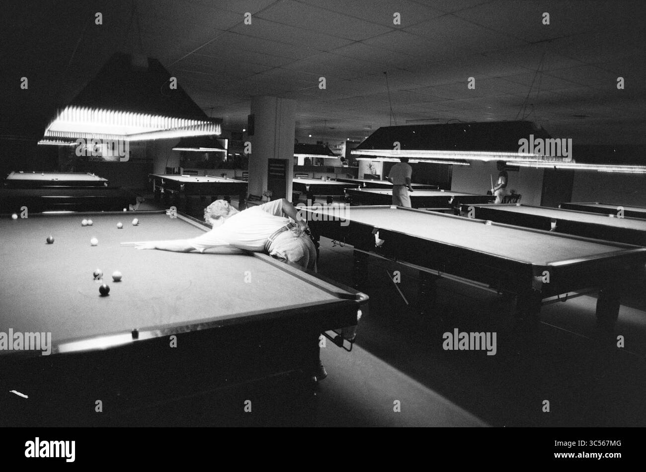 Tables and lights Black and White Stock Photos & Images - Alamy