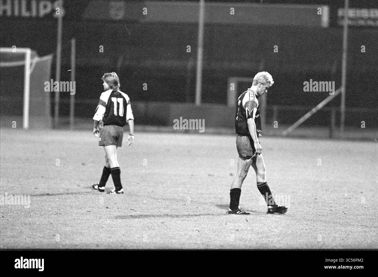 2 dutch head Black and White Stock Photos & Images - Alamy