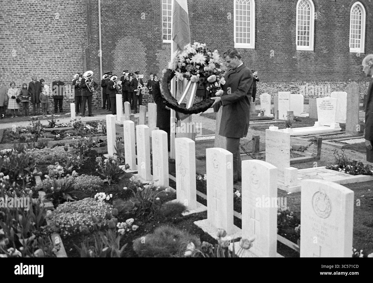 Tended graves Black and White Stock Photos & Images - Alamy