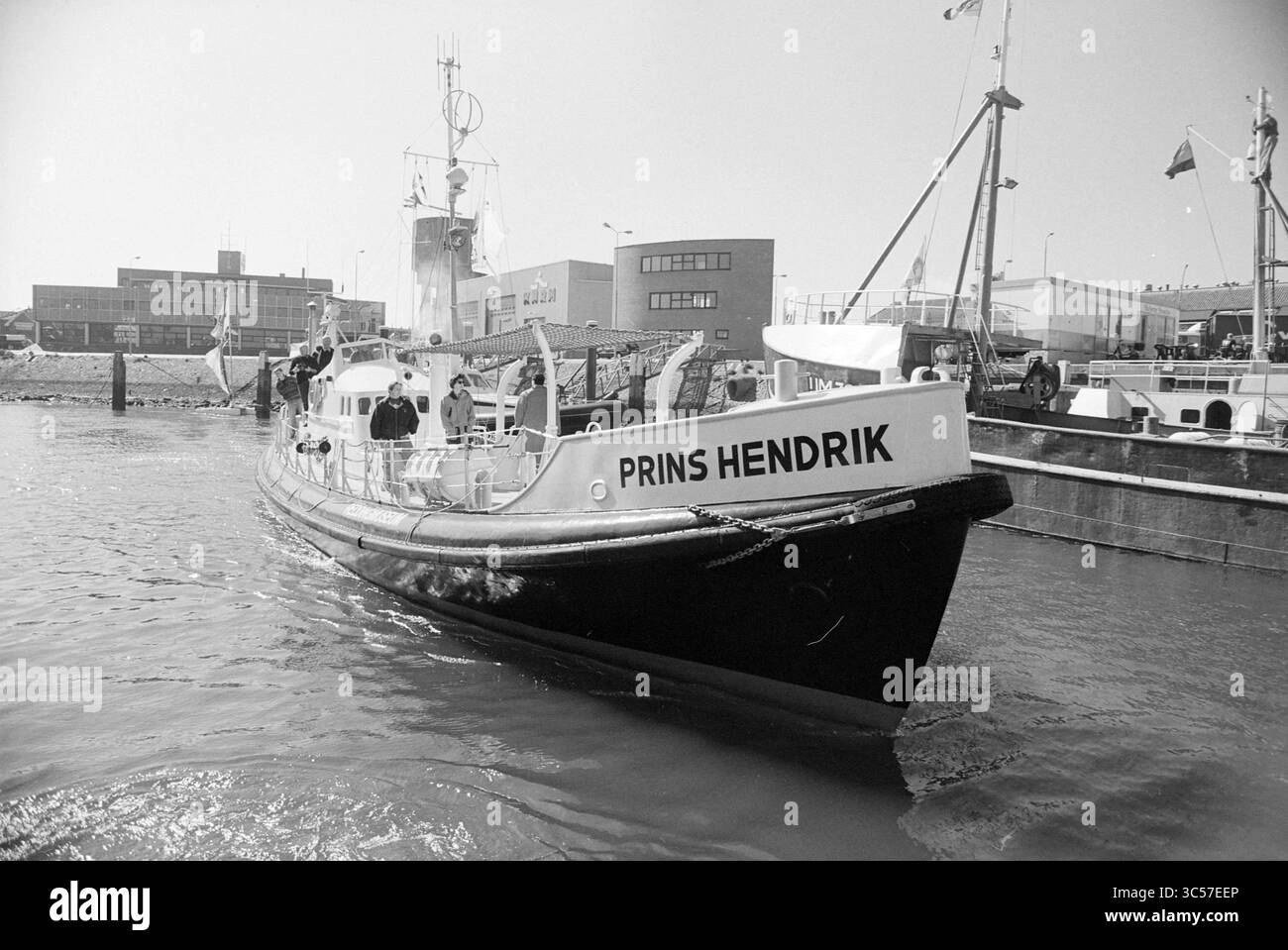 Departure lifeboat prins hendrik hi-res stock photography and images ...