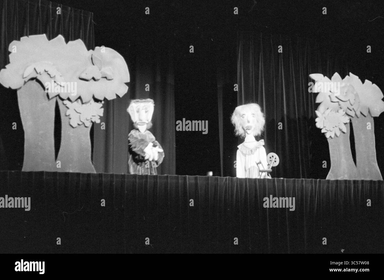 1950 2000 two whimsical puppets stand hi-res stock photography and ...