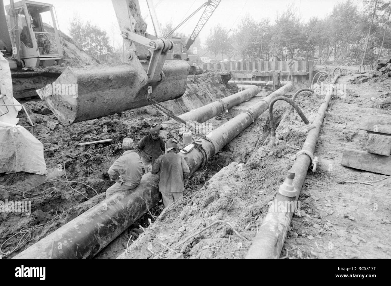 Gas pipeline work spaarnwoude hi-res stock photography and images - Alamy