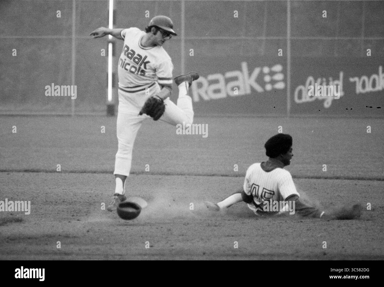 Game unfolds Black and White Stock Photos & Images - Alamy