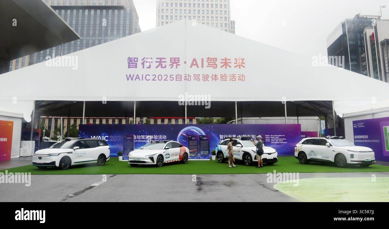 SHANGHAI, CHINA - JULY 28, 2025 - Citizens experienced the L4-level AI ...