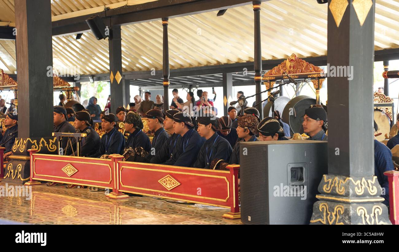 Gamelan, Indonesian original musical instrument, usually for cultural ...
