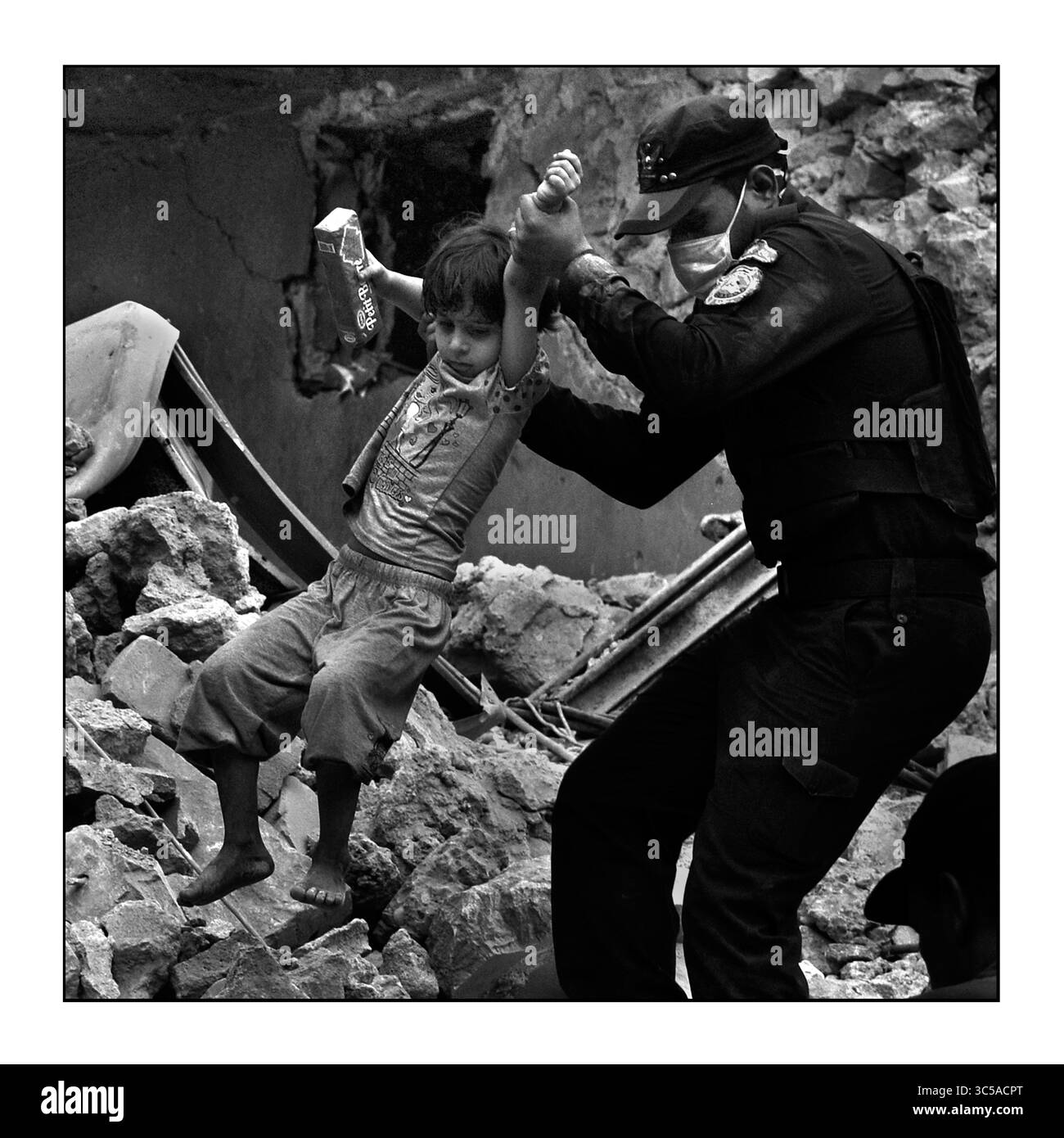 The battle of mosul Black and White Stock Photos & Images - Alamy