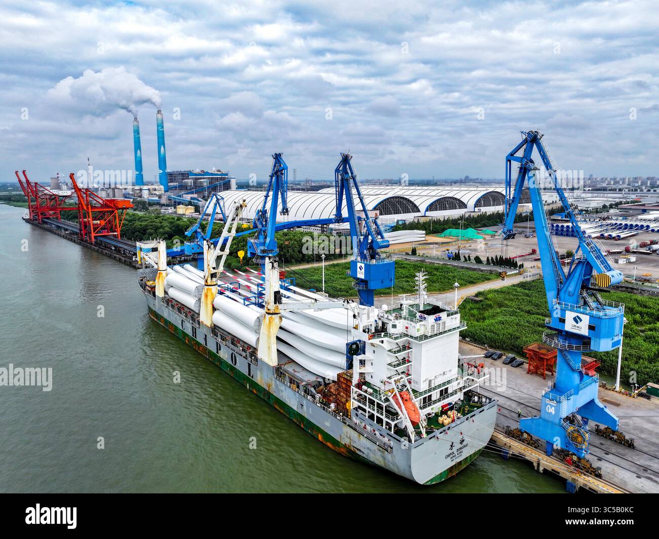Aerial photo shows the busy container terminal at Yangzhou Port in ...