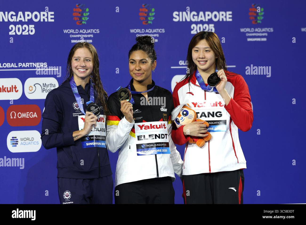 Gold medalist Lena Elent of Germany (center), silver medalist Lydia ...