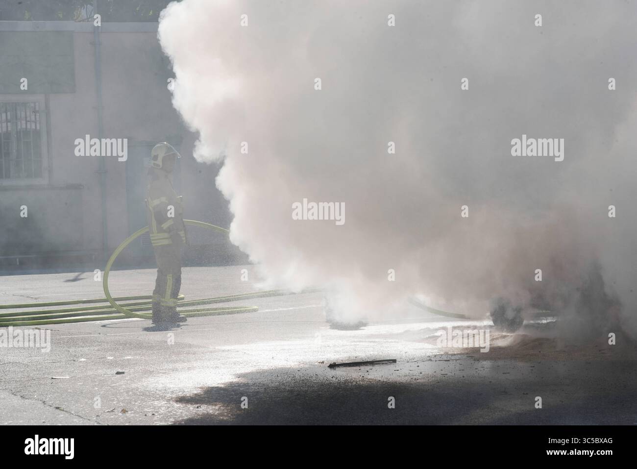 the toxic flue gas in fires, a hazard to health toxic flue gas in fires ...