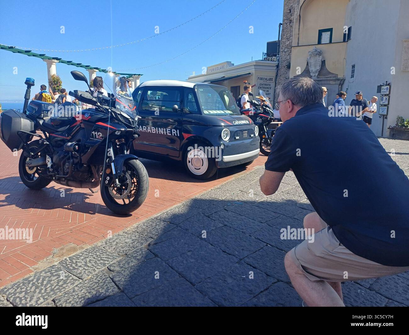 Italian police. New Fiat Topolino carabinieri. Isola di Capri, Italia ...