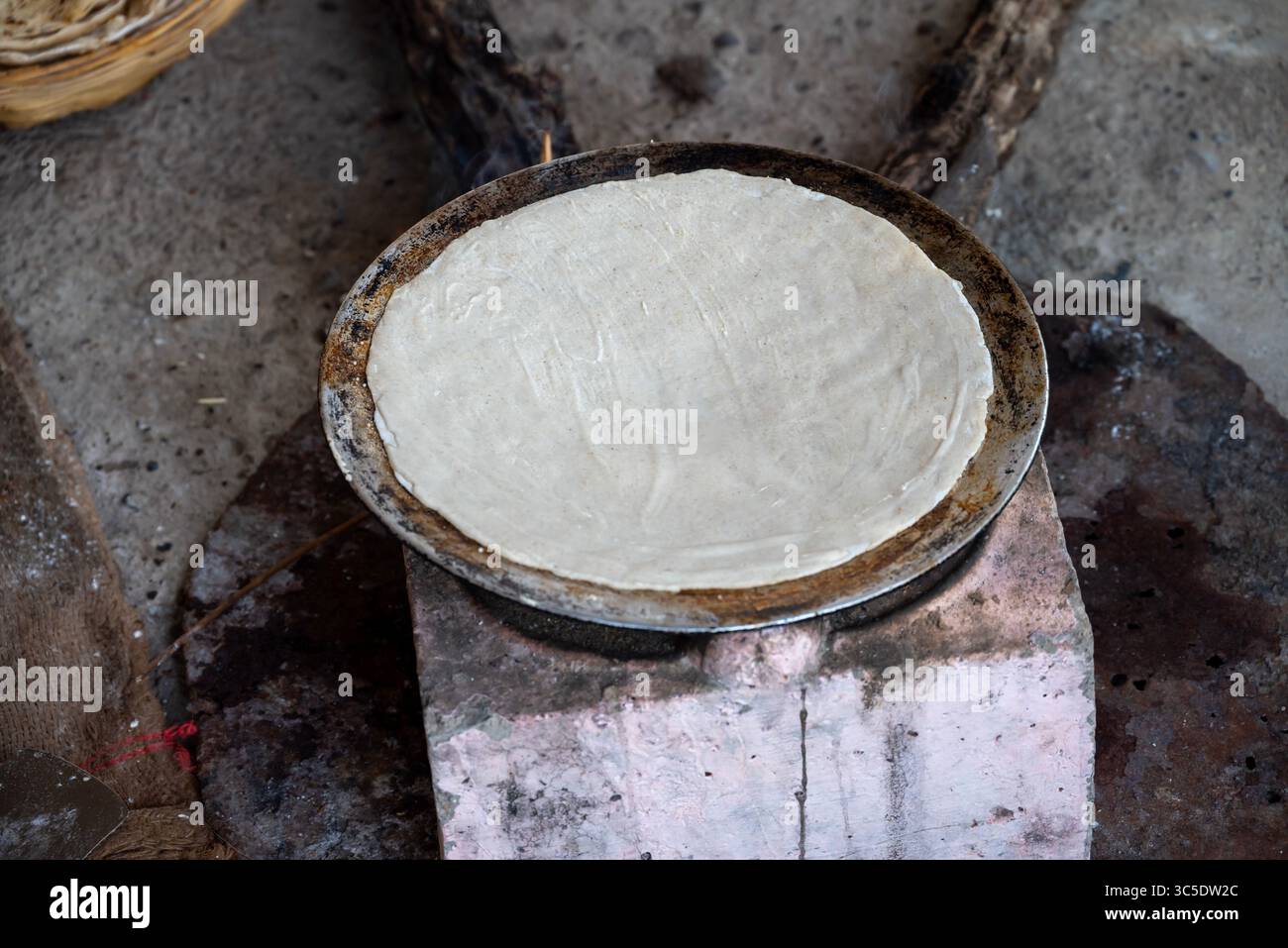 Poor woman in village cooking food. Indian village women pilgrims ...