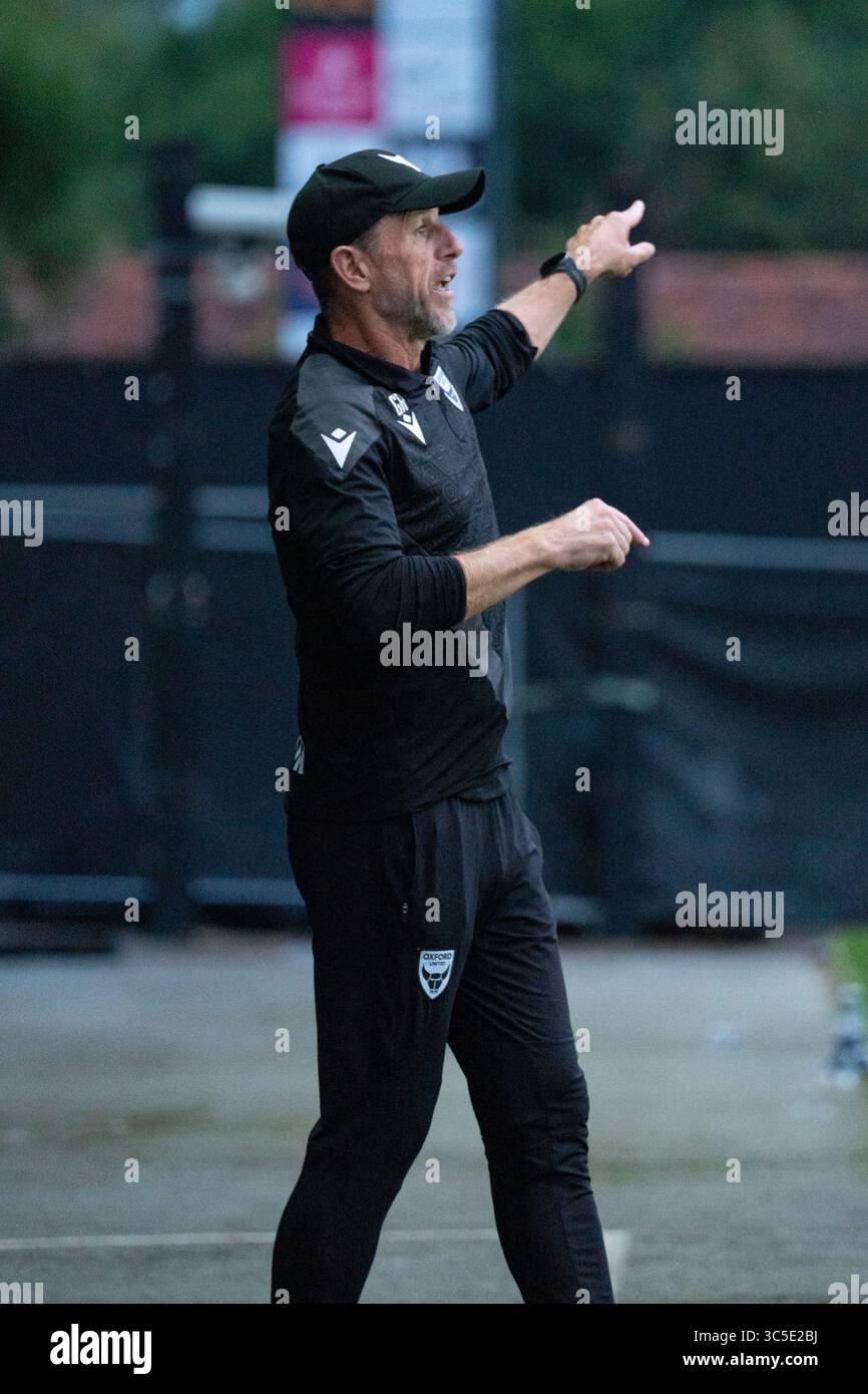 Passing instructions hi-res stock photography and images - Alamy